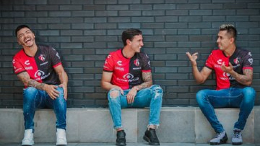 NotiGAPE - Atlas presenta sus nuevas playeras para la temporada 2020-21